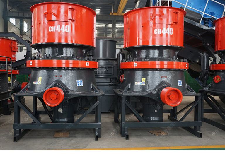 how does a cone crusher work